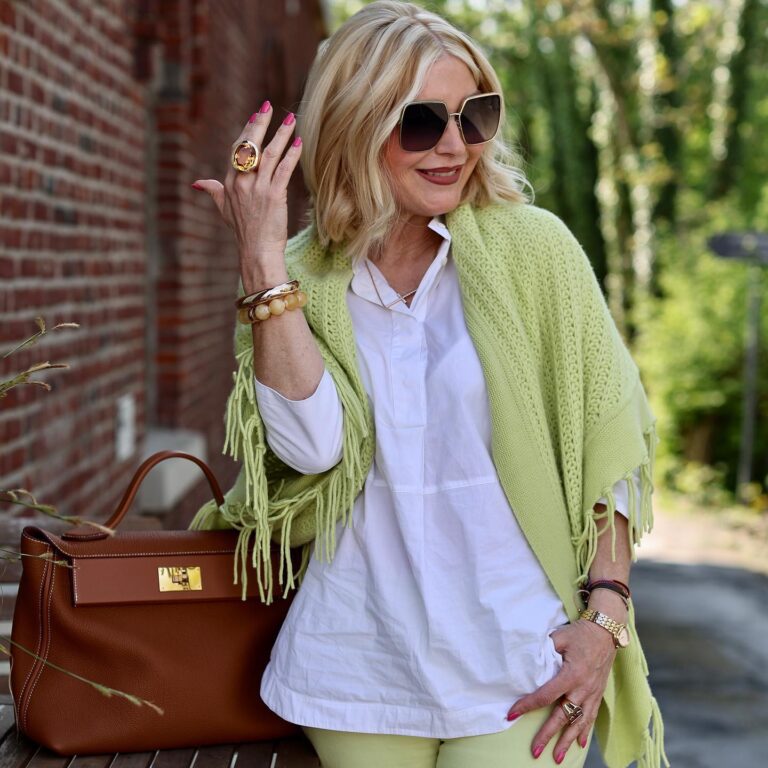 Cómo vestir casual pero elegante mujer de 50 años - Esmilna Castillo