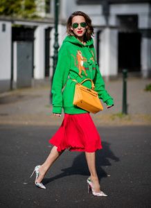 Como Combinar El Color Verde En Ropa: 10 Colores Que Combinan Con Tu ...
