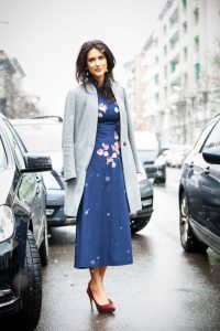 Como Combinar El Color Azul Marino: 12 Ideas De Atuendos Que Te ...