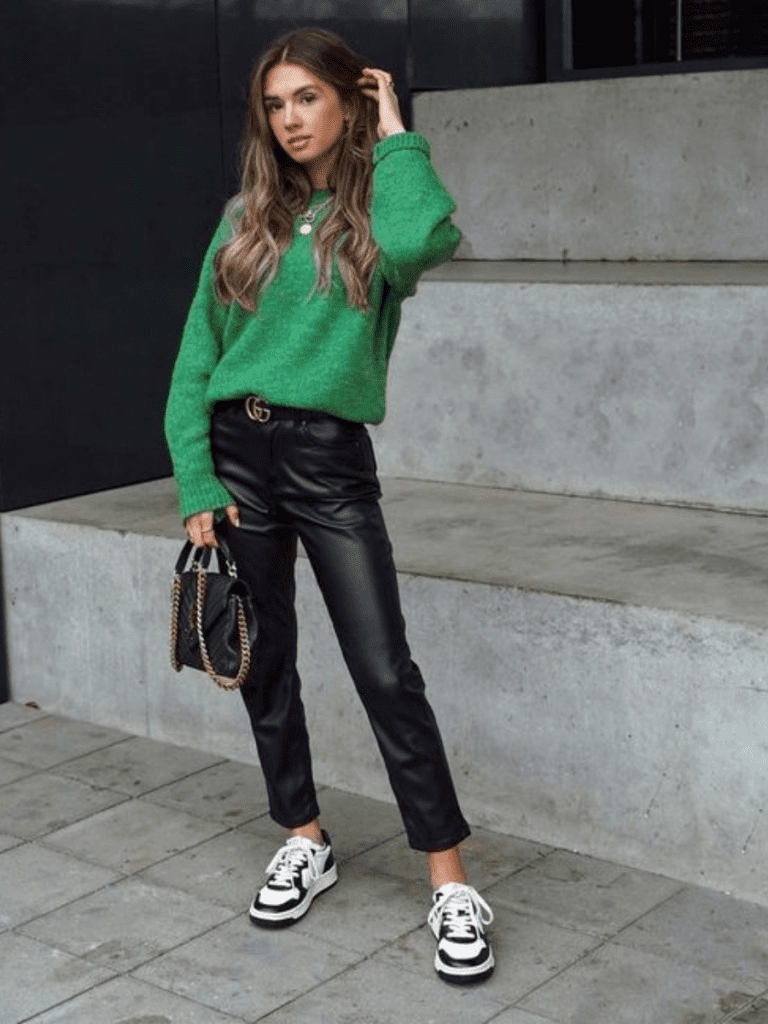 ¿Cómo Combinar Una Blusa Verde? 10 Opciones Increíbles