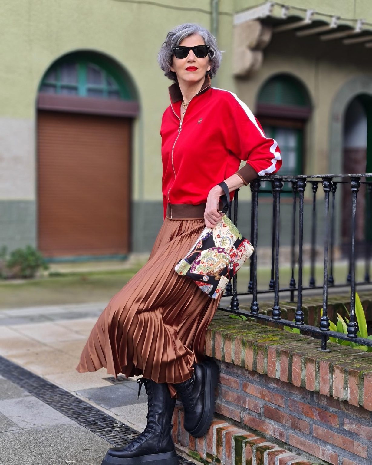 Descubre Las Mejores Formas De Cómo Llevar Una Falda Midi A Los 50 Con ...