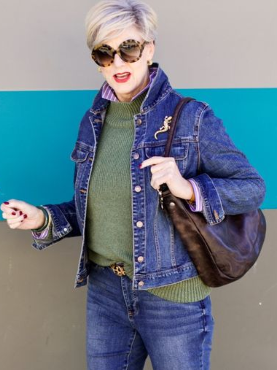 Guardarropa Básico Para Mujer De 50 Años - 9 Outfits Ùtiles