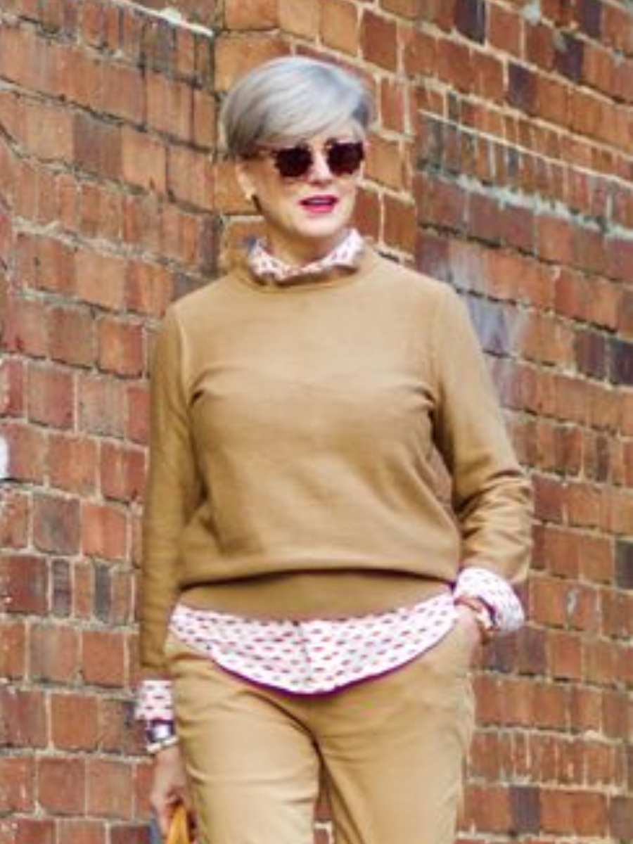Guardarropa Básico Para Mujer De 50 Años - 9 Outfits Ùtiles