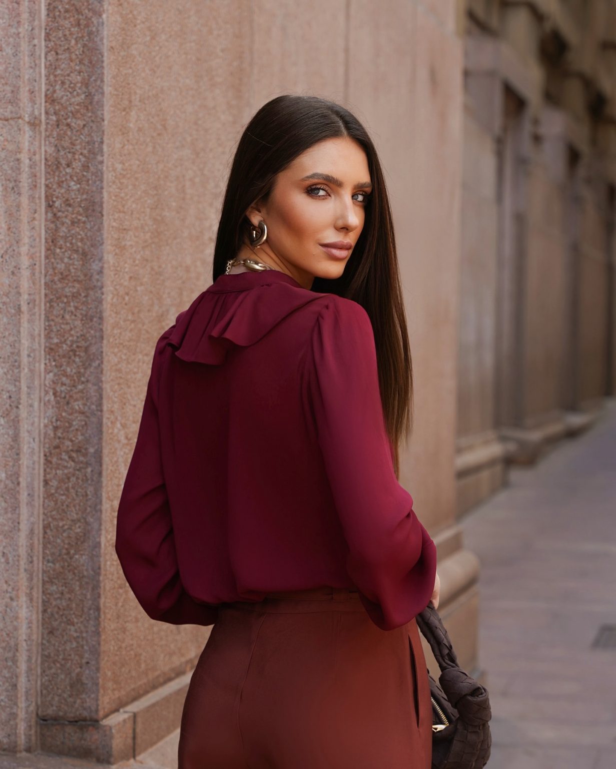 Descubre la DIFERENCIA entre una mujer ELEGANTE vs mujer VULGAR! ¿En ...