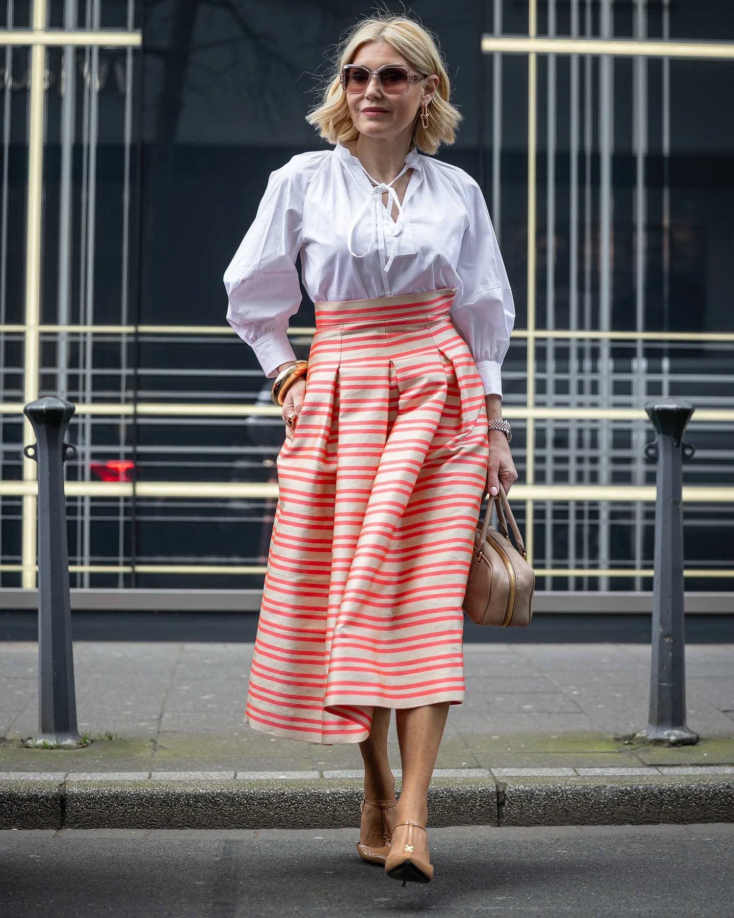 Cómo Vestir en Primavera Después de los 50: Elegancia y Frescura en ...